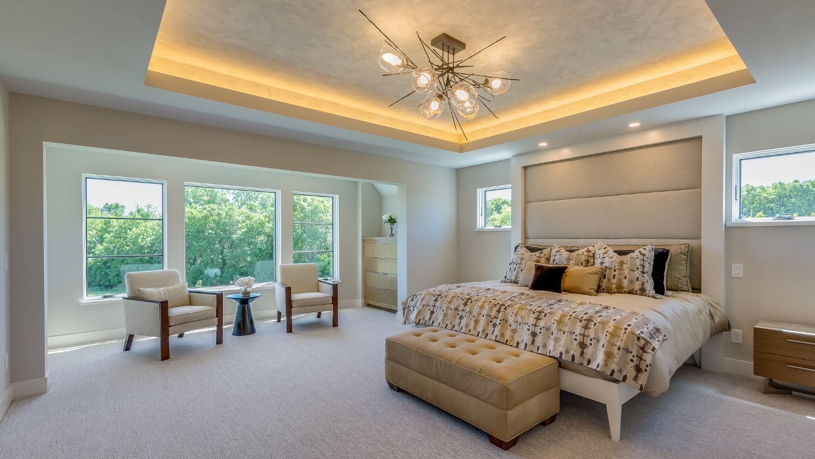 The Advantages of LED Lights for Room Illumination